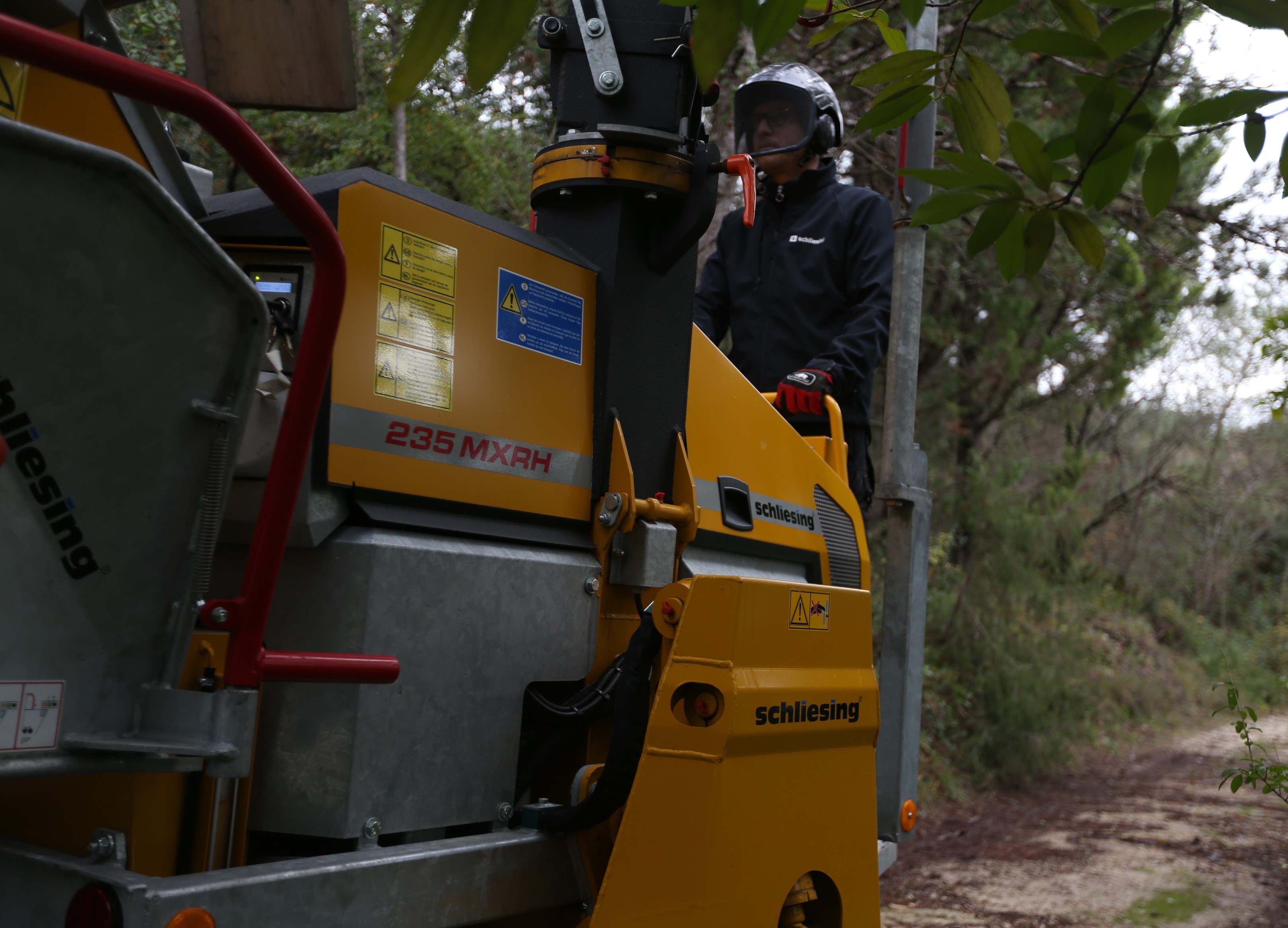 New Generation of Schliesing Track Chippers